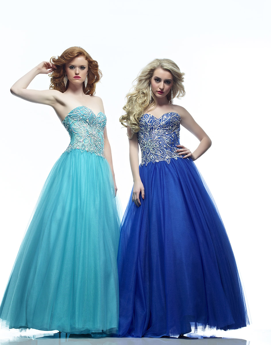 French Novelty: Riva Designs R7452 Ball Gown for Prom
