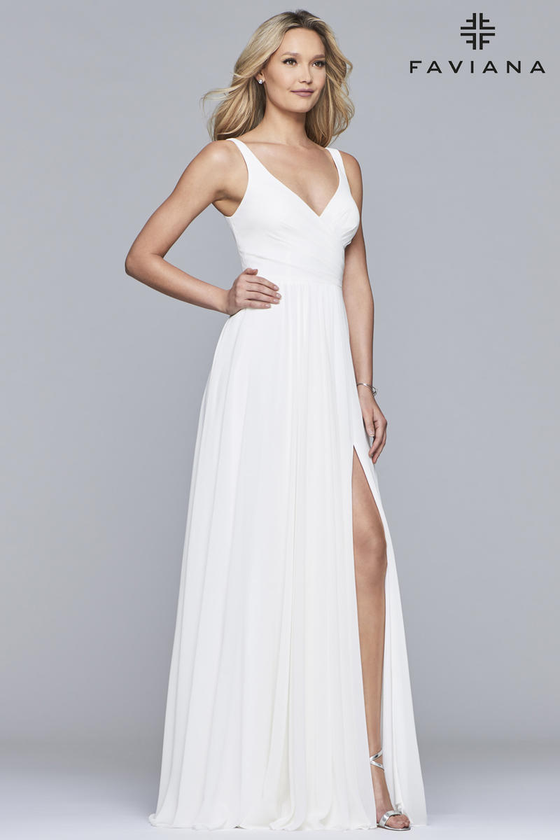 French Novelty: Faviana Glamour S10177 Romantic Chiffon Gown