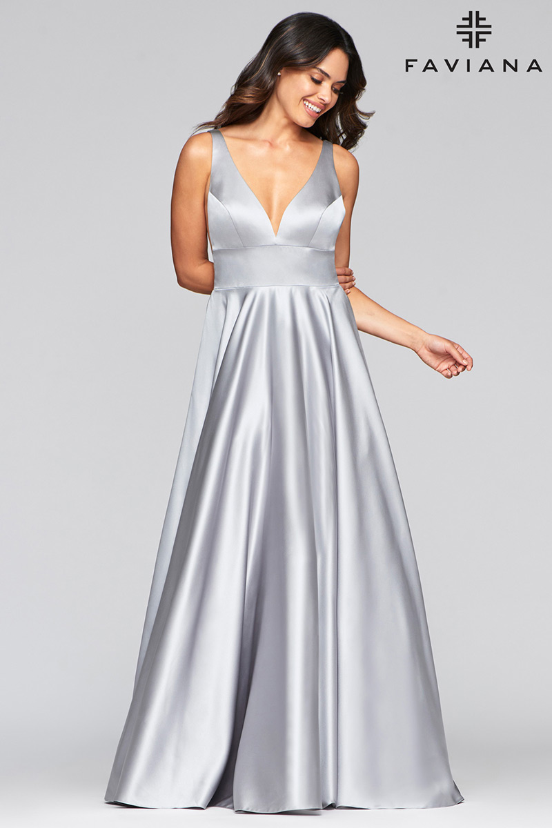 French Novelty: Faviana Glamour S10474 Prom Gown with Pockets